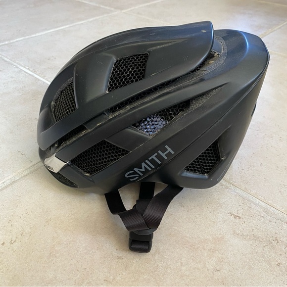 SMITH | Accessories | Smith Overtake Cycling Helmet Matte Black | Poshmark